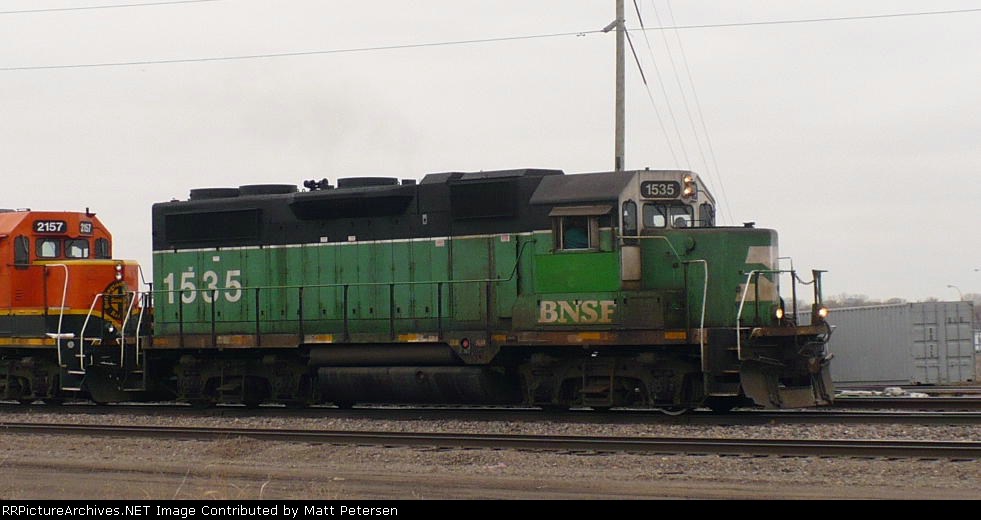 BNSF 1535